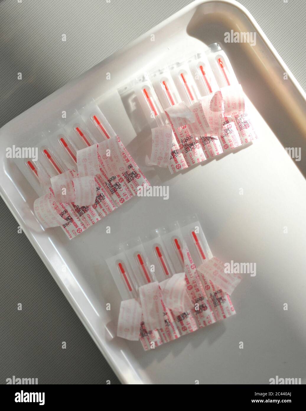Cannulae on a tray Stock Photo - Alamy