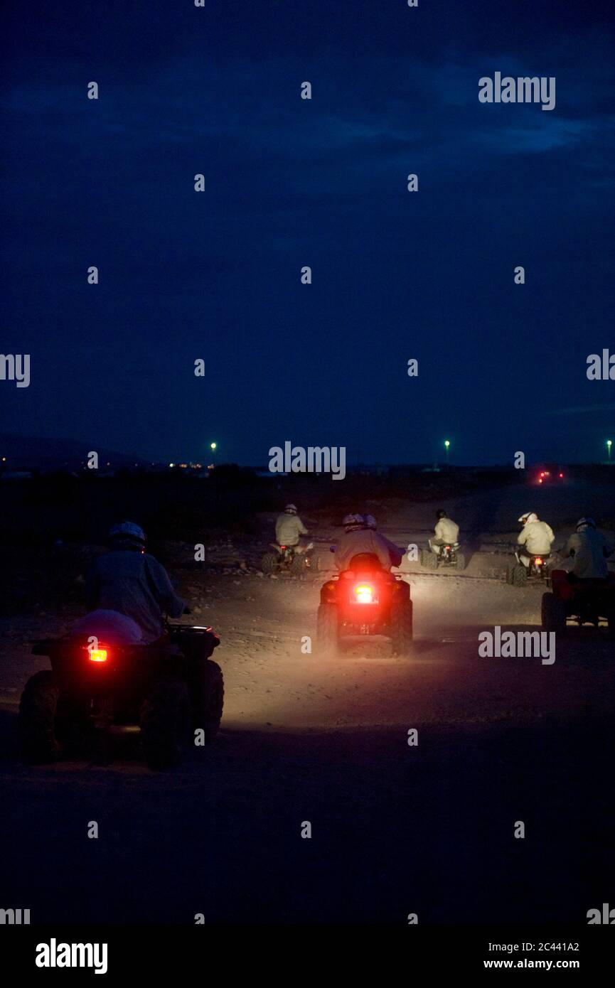 Quad racing hi-res stock photography and images - Alamy