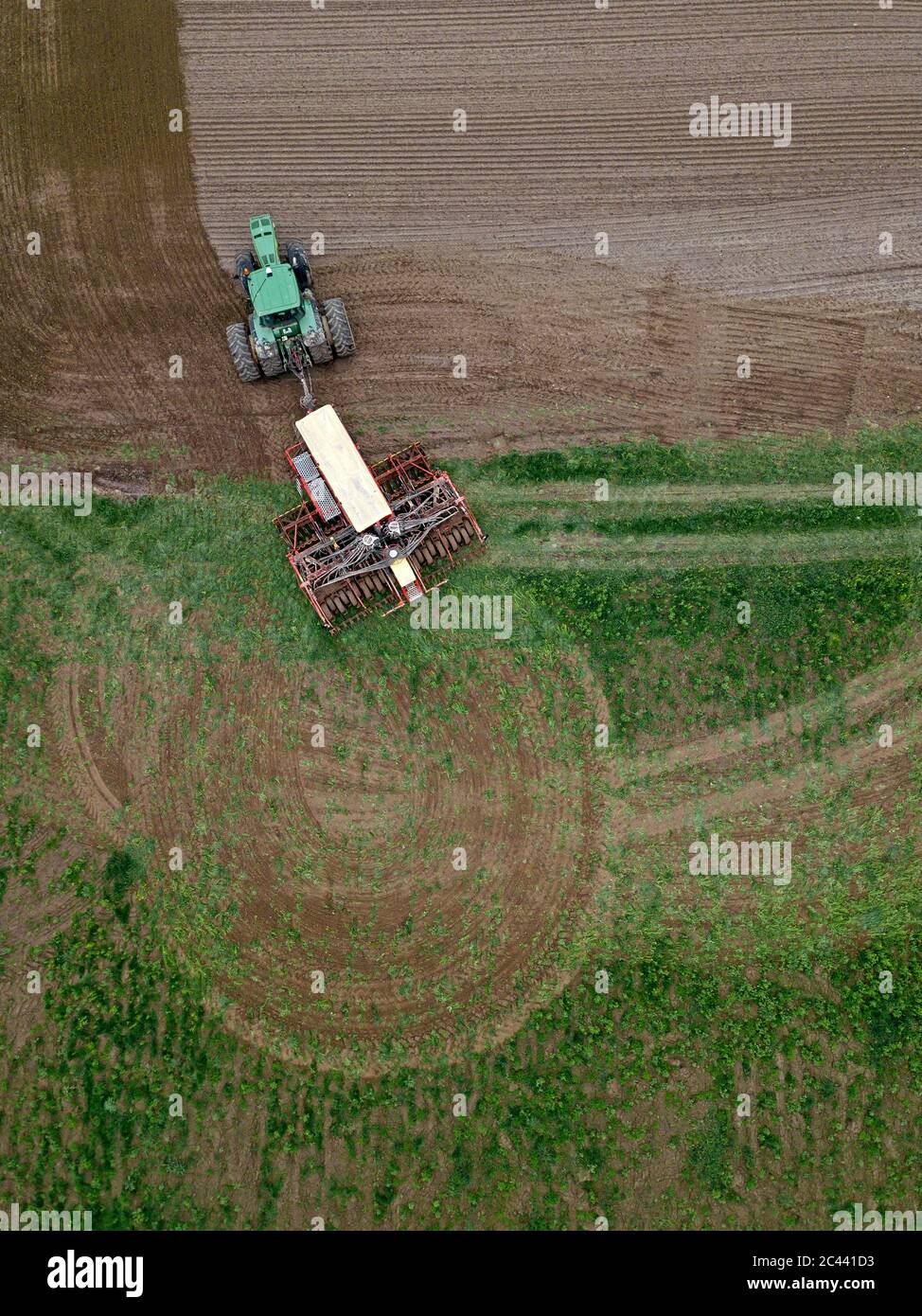 Overhead tractor ploughing hi-res stock photography and images - Alamy