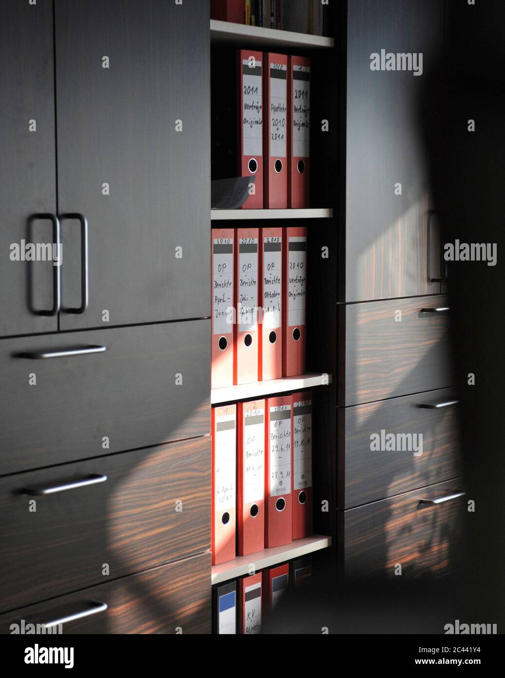 File folder in a hospital Stock Photo - Alamy