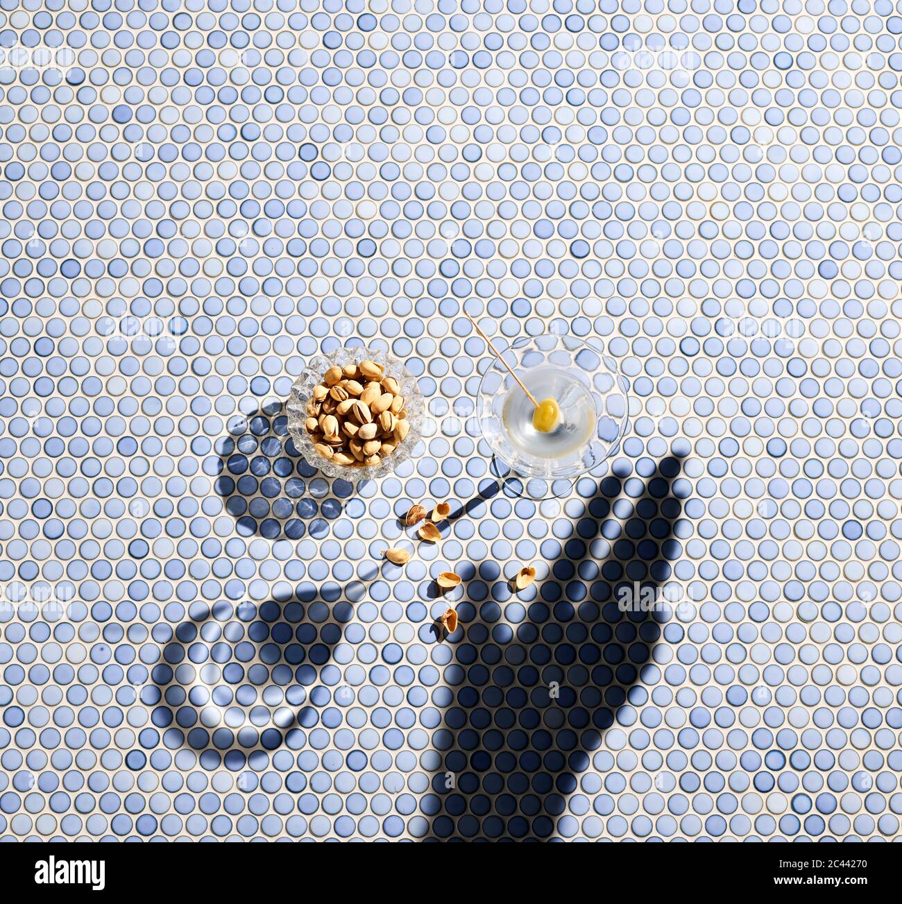 Shadow hand hi-res stock photography and images - Alamy