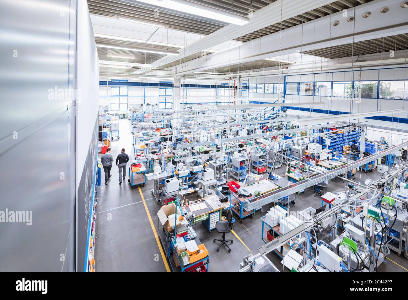Two people walking birds eye view hi-res stock photography and images ...
