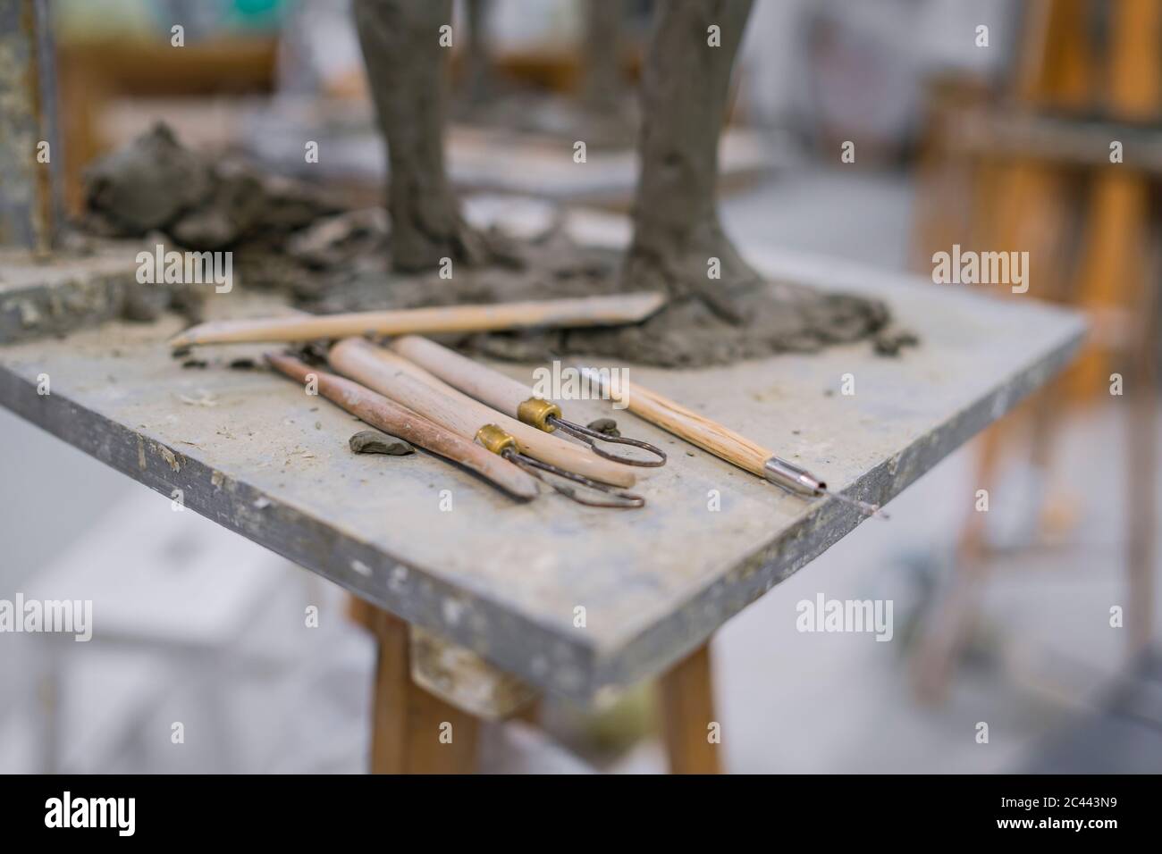 Different tools at sculpture Stock Photo - Alamy