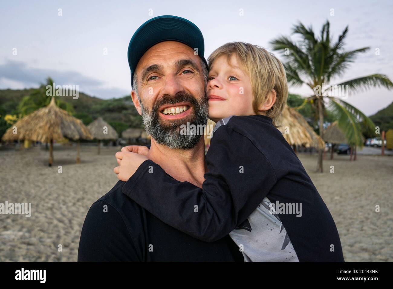 Bearded bonding hi-res stock photography and images - Alamy