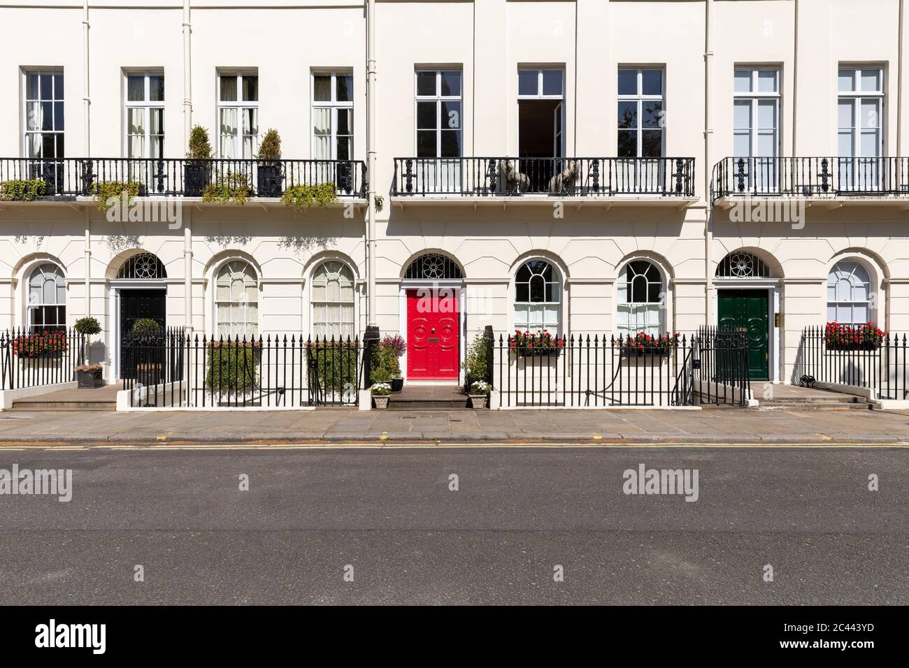 Black white and red building hi-res stock photography and images - Alamy