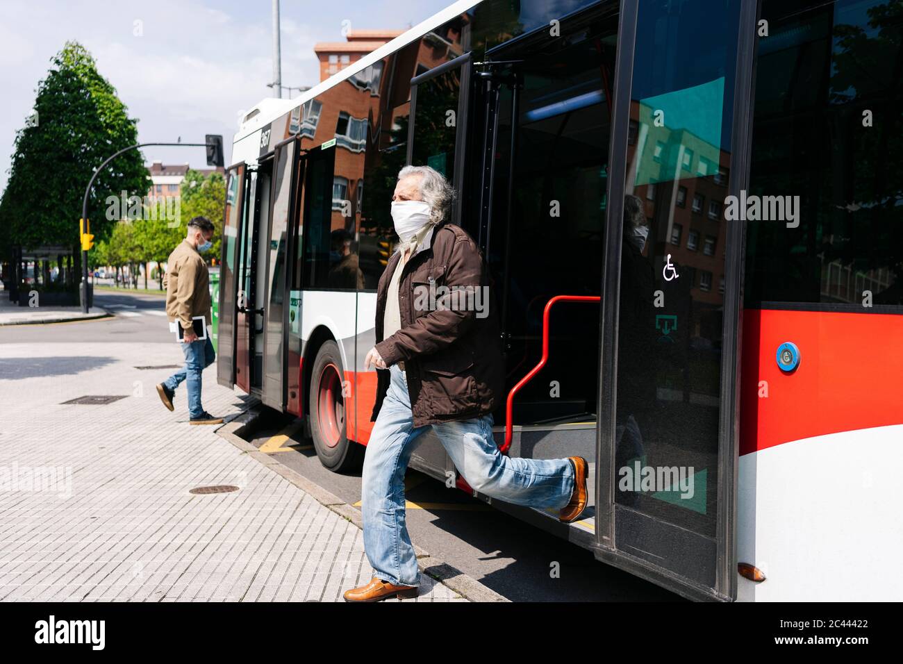 Face Mask Bus Spain at Charlotte Thrower blog
