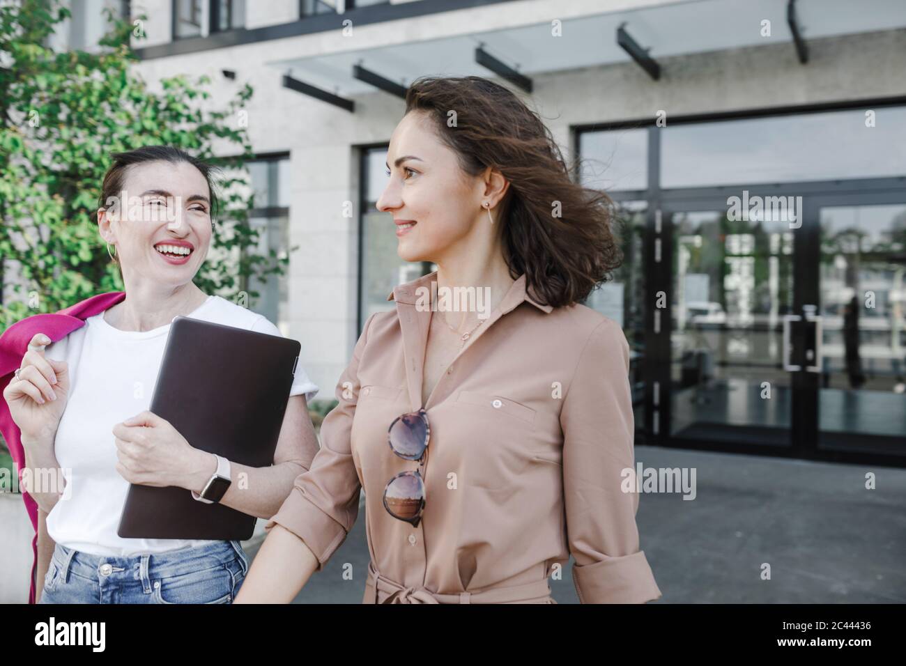 Happy multiracial businesswoman talking hi-res stock photography and ...