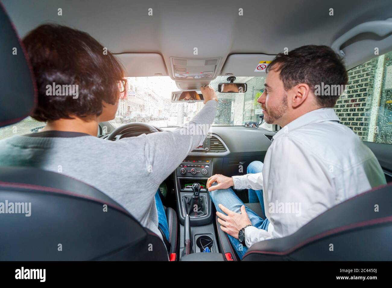 Learner driver car hi-res stock photography and images - Alamy