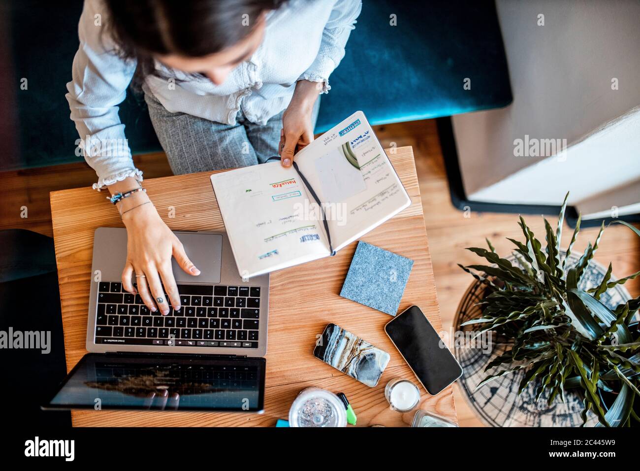 Laptop top view hi-res stock photography and images - Alamy