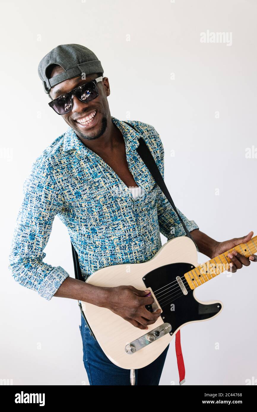 Pop guitar hi-res stock photography and images - Alamy