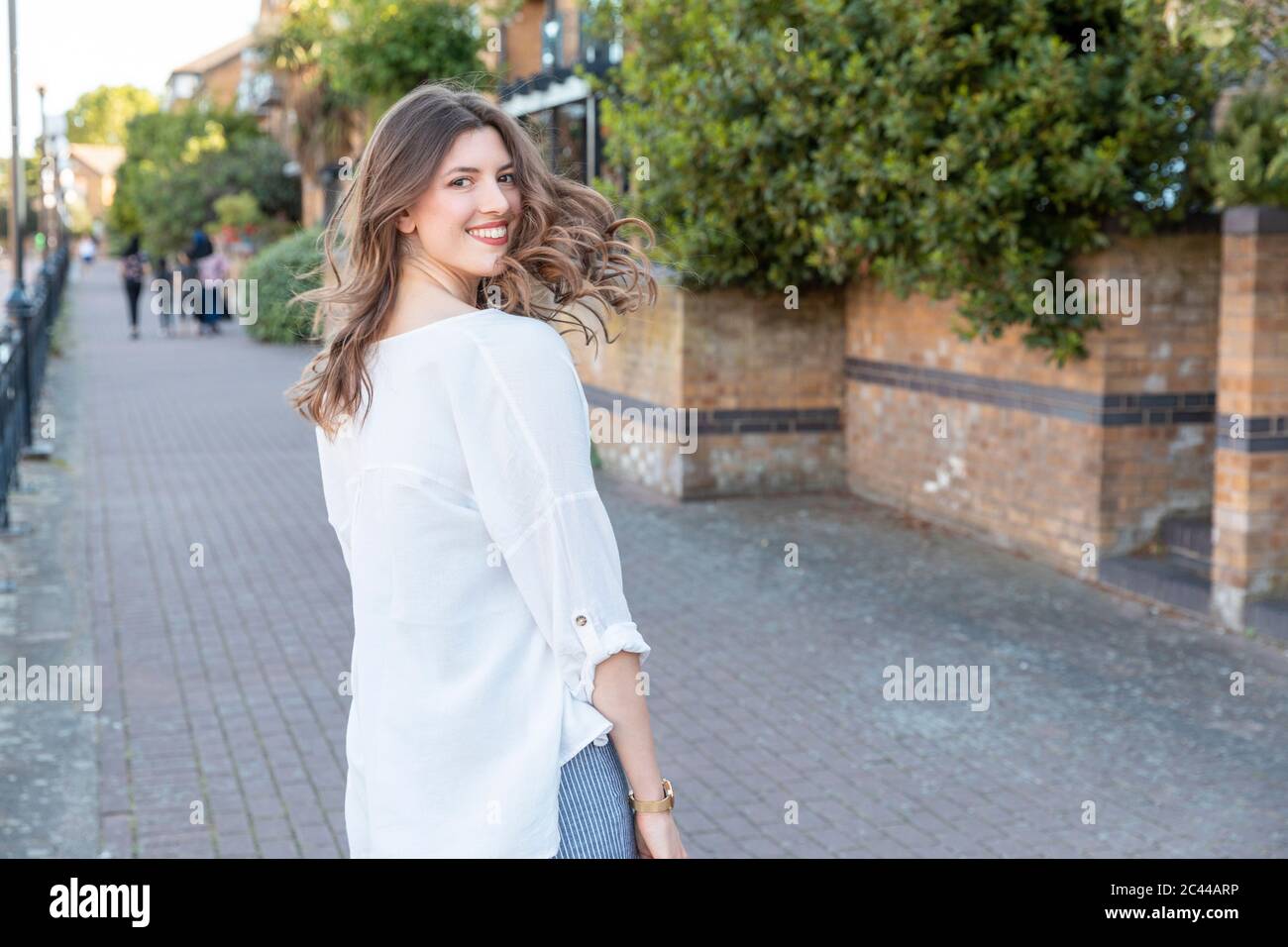 Looking back hi-res stock photography and images - Alamy