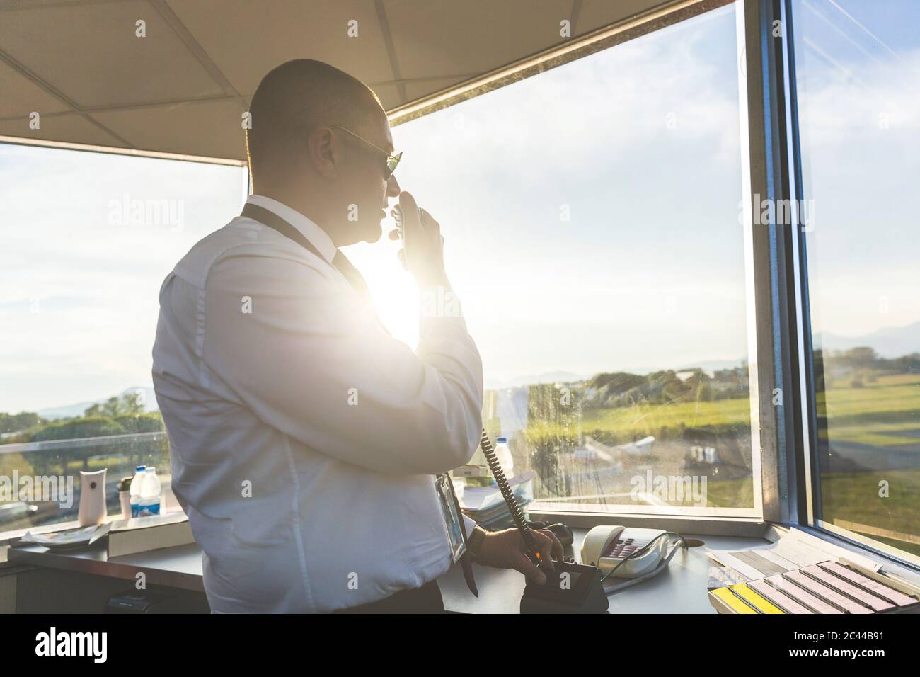 Airplane control tower on hi-res stock photography and images - Alamy