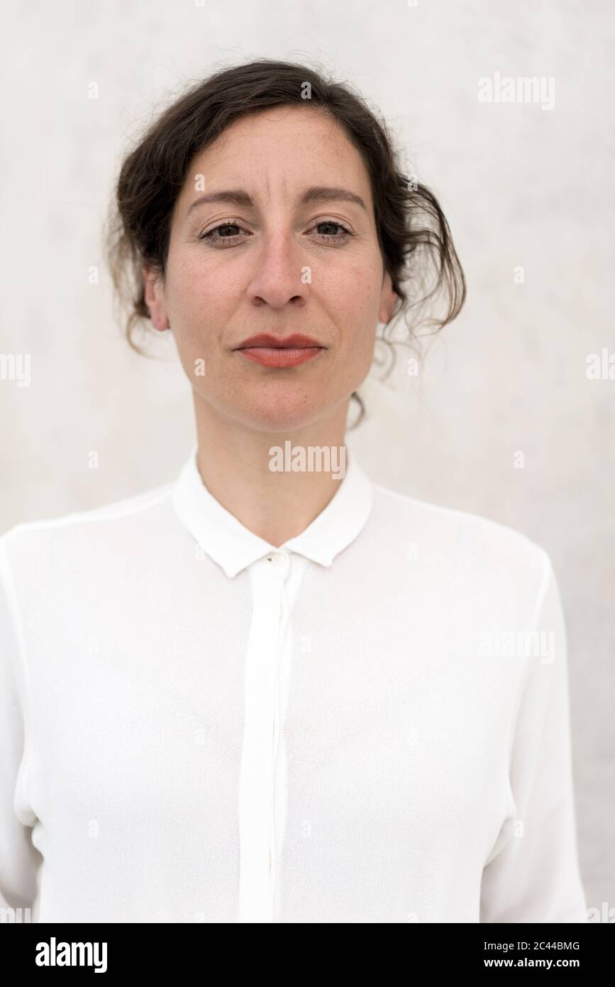 Concrete portrait background hi-res stock photography and images - Alamy