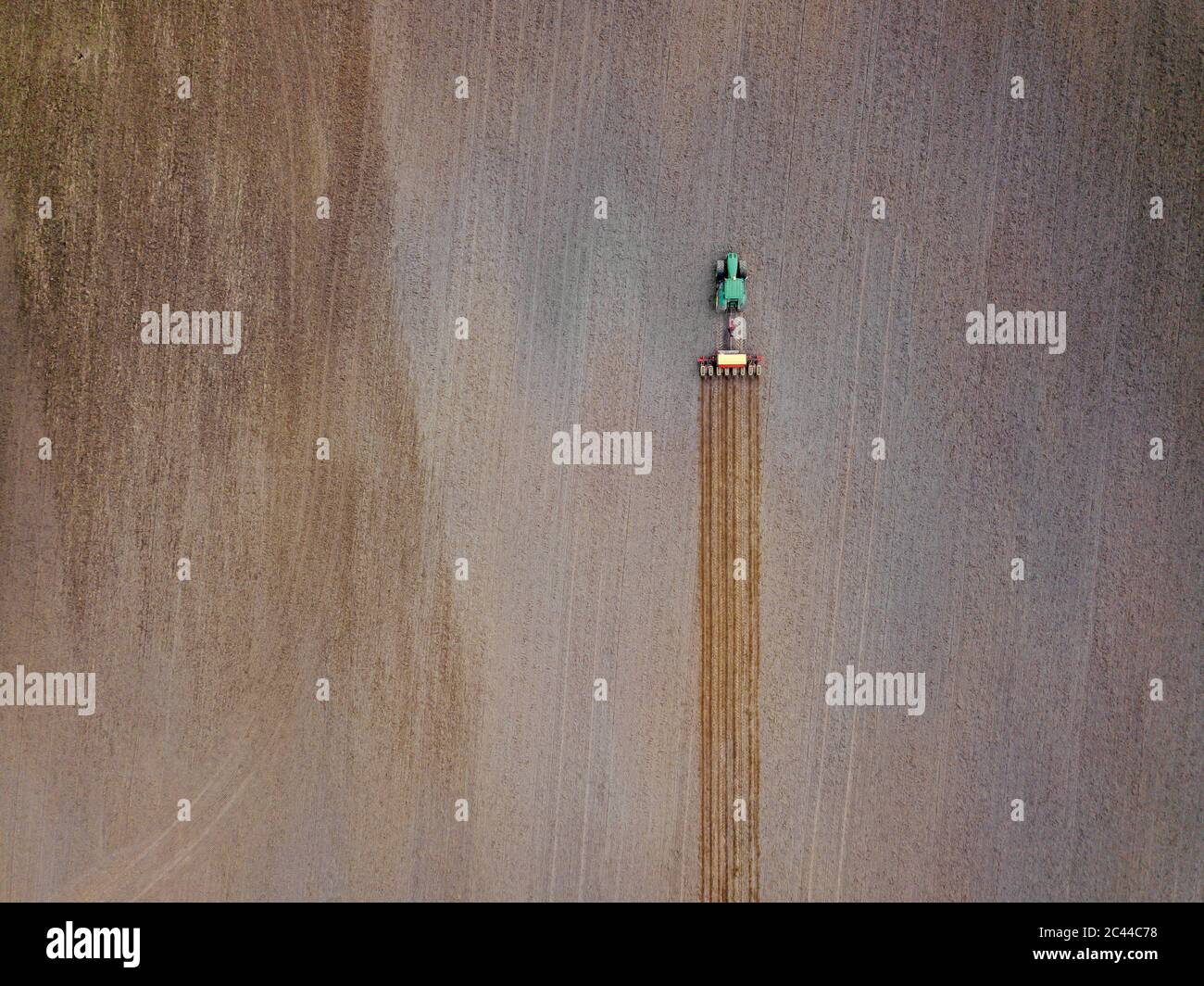 Overhead tractor ploughing hi-res stock photography and images - Alamy