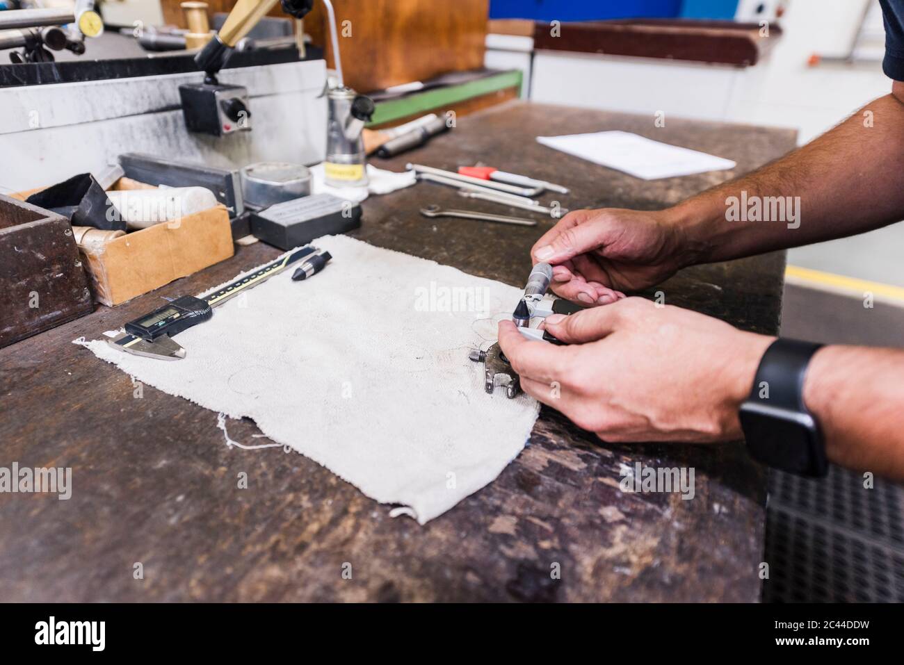 Workbench workpiece hi-res stock photography and images - Alamy