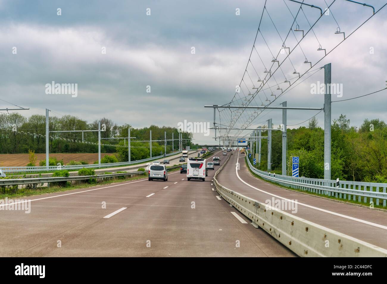 Test track hi-res stock photography and images - Alamy