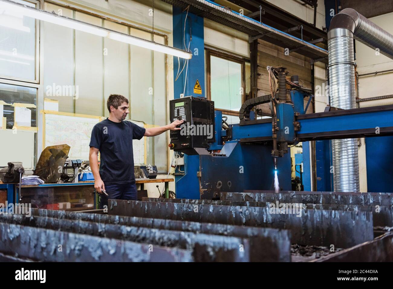 Metalworking machine hi-res stock photography and images - Alamy