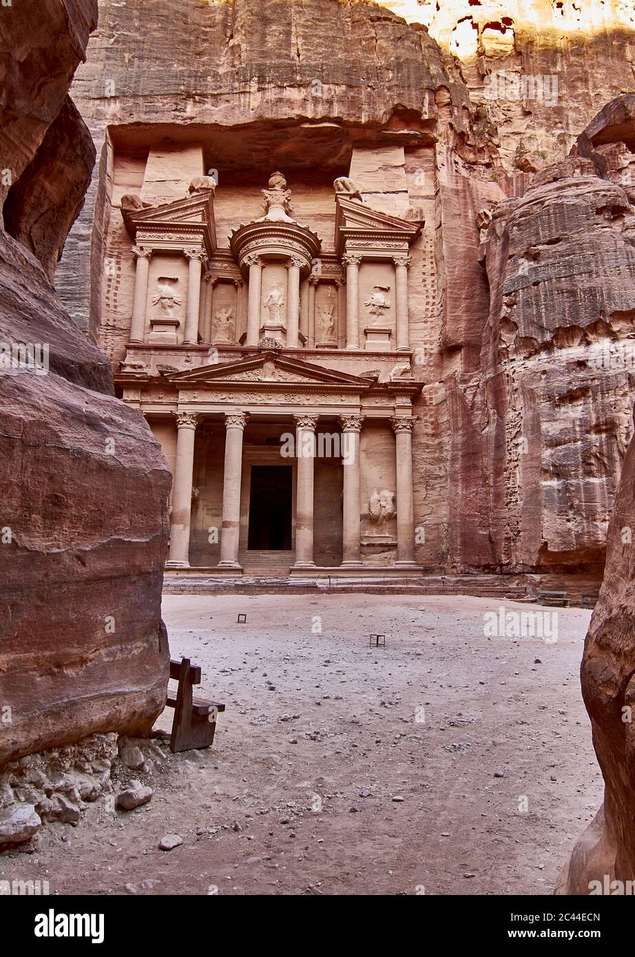Al khazneh in petra jordan hi-res stock photography and images - Alamy