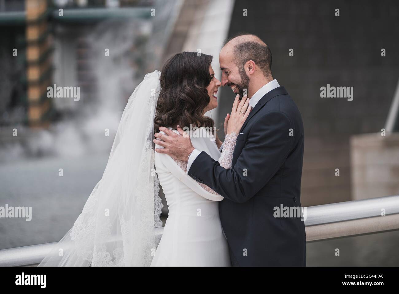 Portrait happy laughing wedding hi-res stock photography and images - Alamy