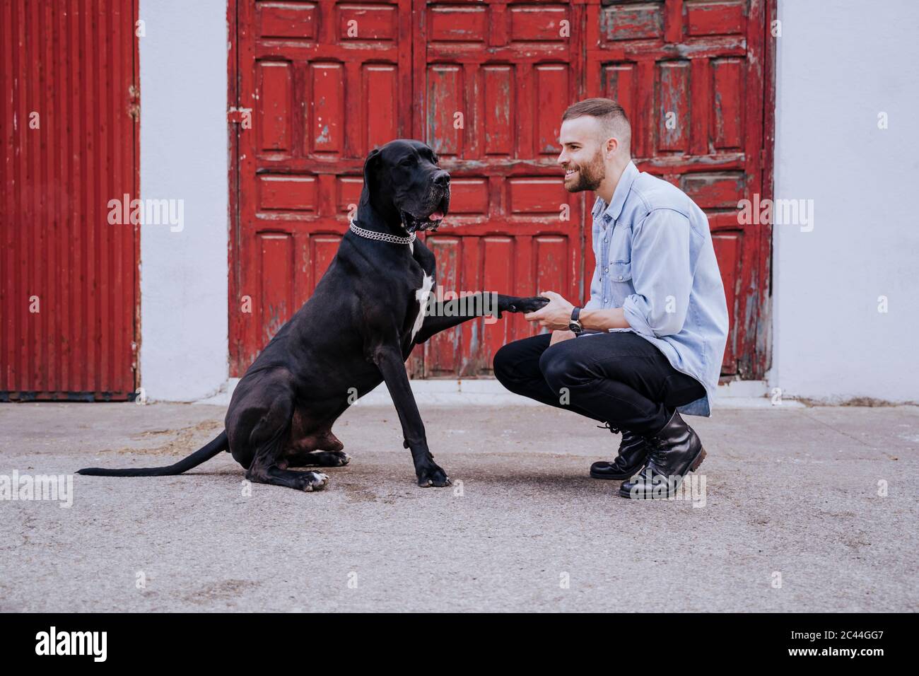 Old man teaching hi-res stock photography and images - Alamy
