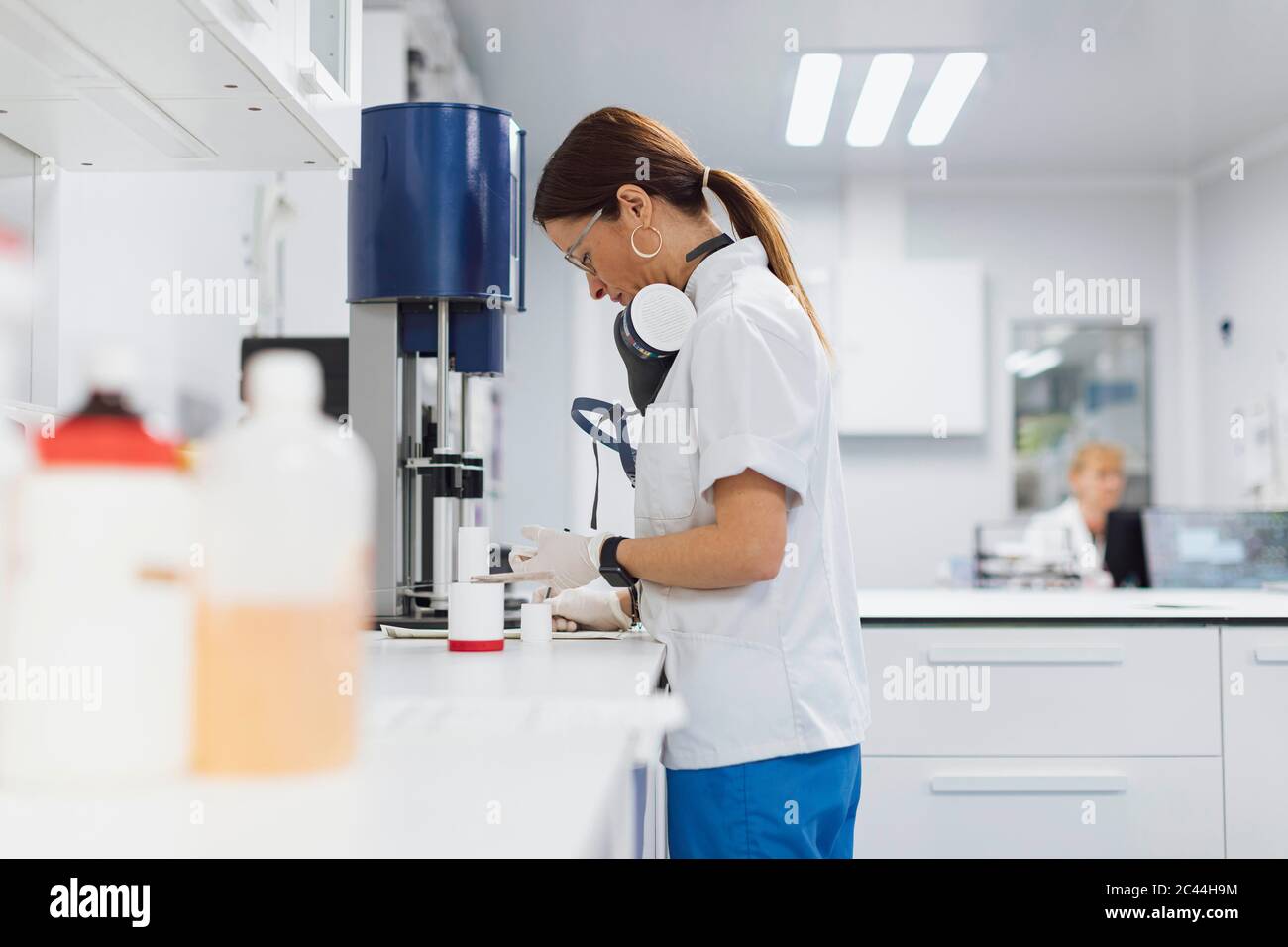 Doctor working desk hi-res stock photography and images - Alamy