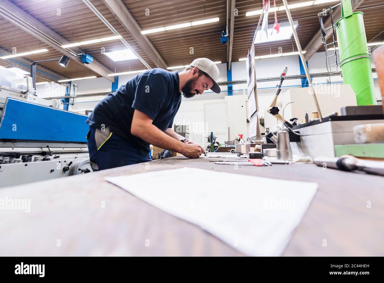 Workbench workpiece hi-res stock photography and images - Alamy