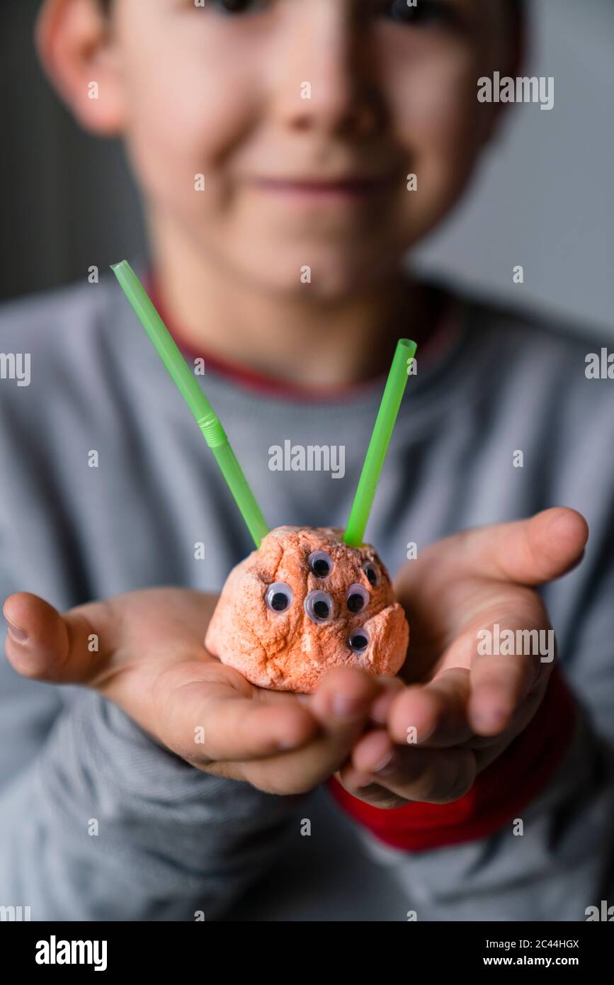 Alien craft hi-res stock photography and images - Alamy