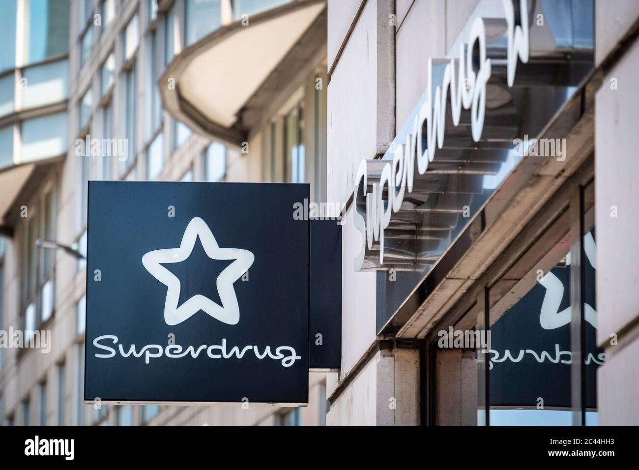 Superdrug logo hi-res stock photography and images - Alamy