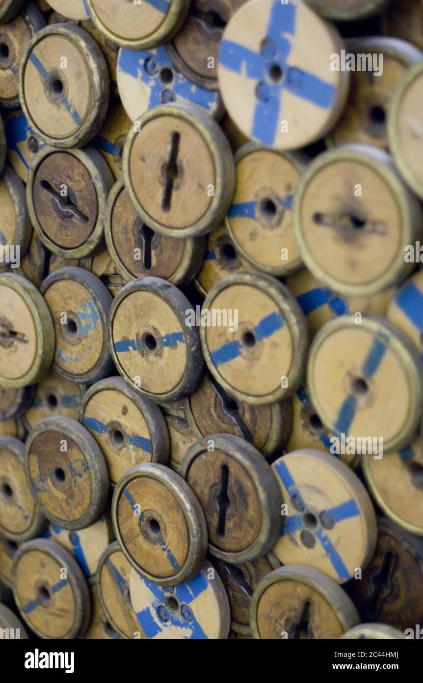 Spools of thread Stock Photo - Alamy