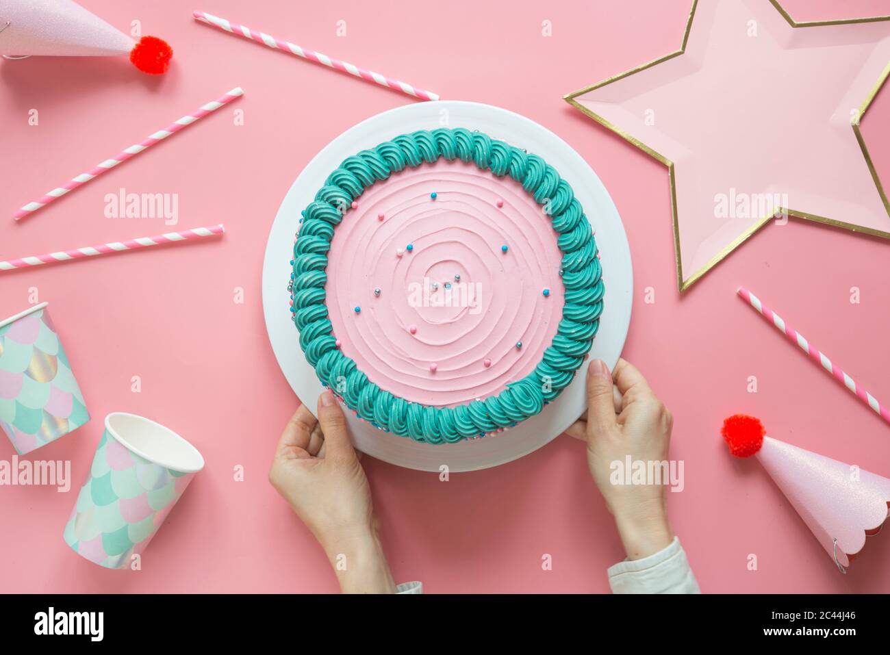 Woman cup cake hi-res stock photography and images - Alamy