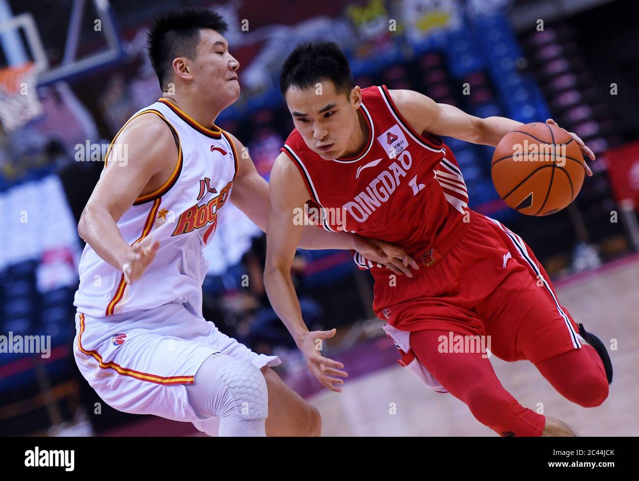 Qingdao, China's Shandong Province. 24th June, 2020. Zhang Chengyu (R ...