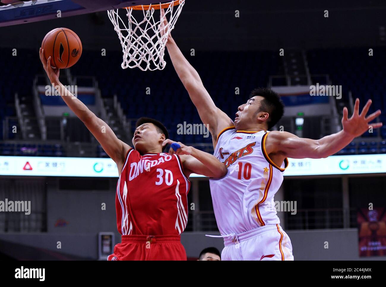 Qingdao, China's Shandong Province. 24th June, 2020. Zhao Dapeng (L) of ...