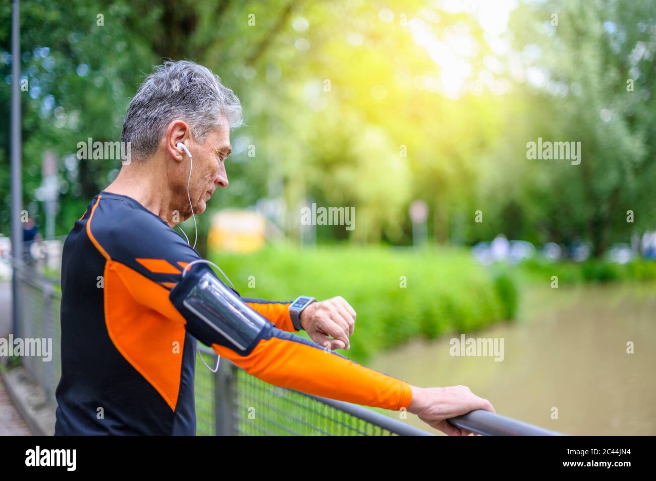 Side view active caucasian senior hi-res stock photography and images ...
