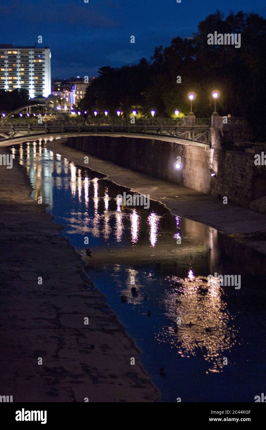 Bridge at night, Vienna, Austria Stock Photo - Alamy