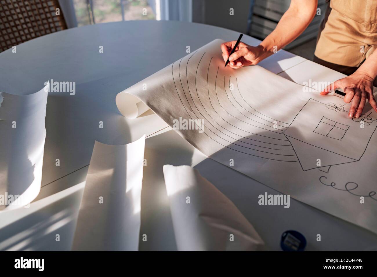 Woman drawing pencil room hi-res stock photography and images - Alamy