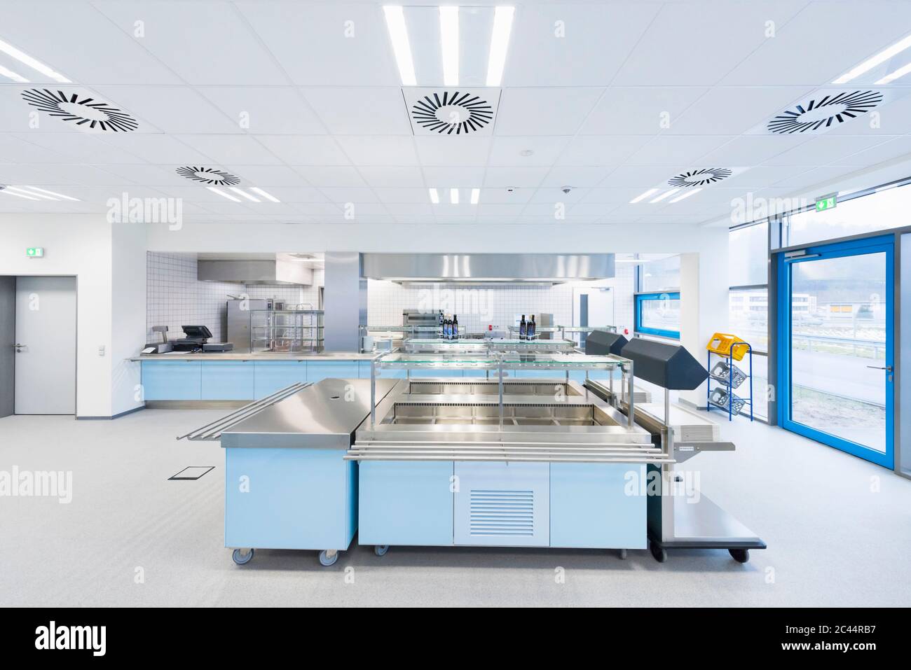 Factory canteen hi-res stock photography and images - Alamy