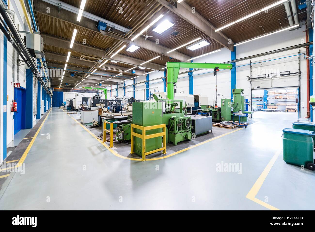 Machinery in factory shop floor Stock Photo - Alamy