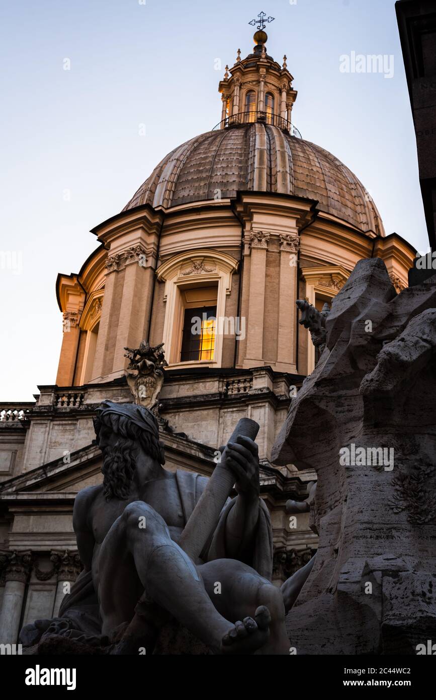 Monumental building hi-res stock photography and images - Alamy