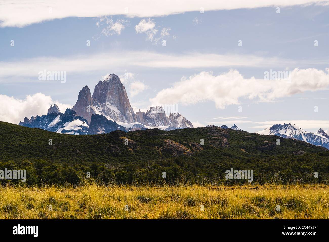 Fitz roy mountain hi-res stock photography and images - Alamy