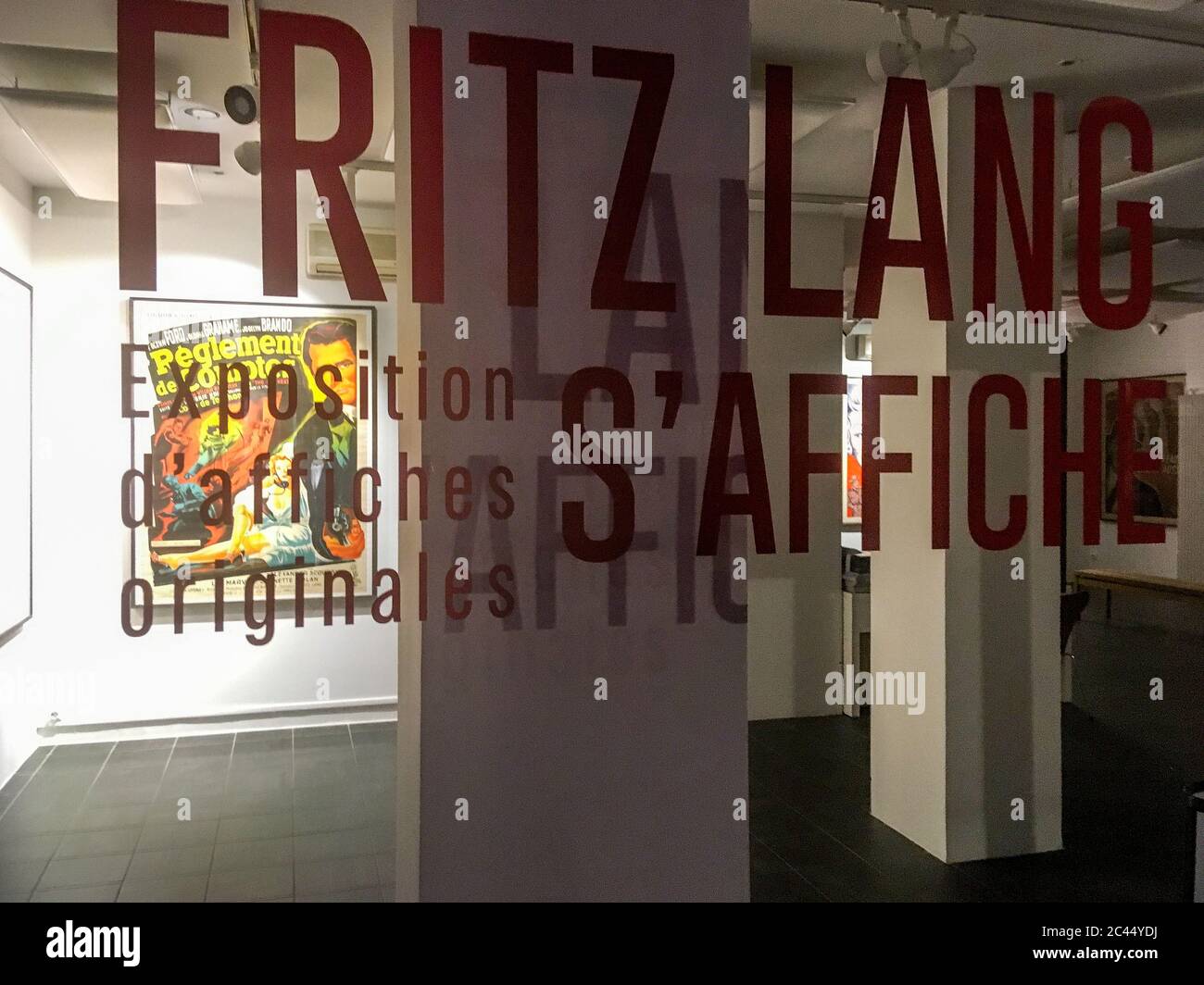 Vitrine gallery hi-res stock photography and images - Alamy