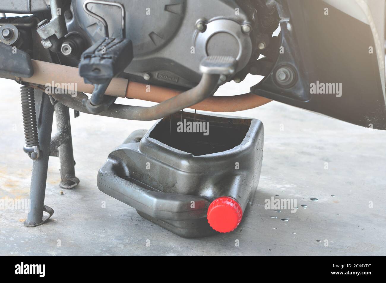 Close-up Motorcycle Oil Change. concept of automotive Stock Photo - Alamy