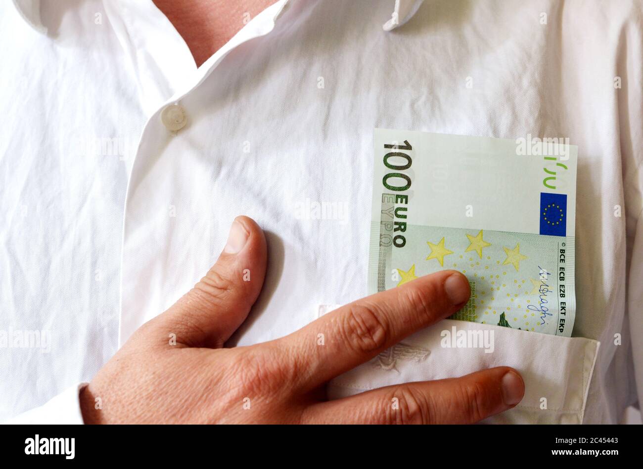 Pocket cash flow hi-res stock photography and images - Alamy