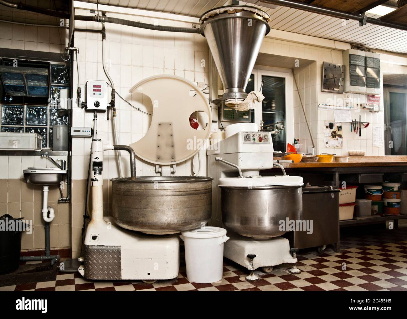 Interior of a bakery Stock Photo - Alamy