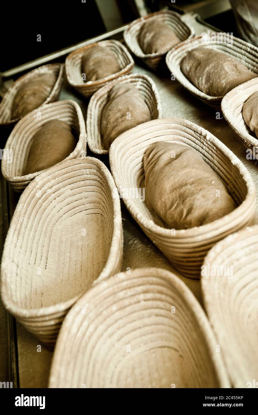 Basic food baskets hi-res stock photography and images - Alamy