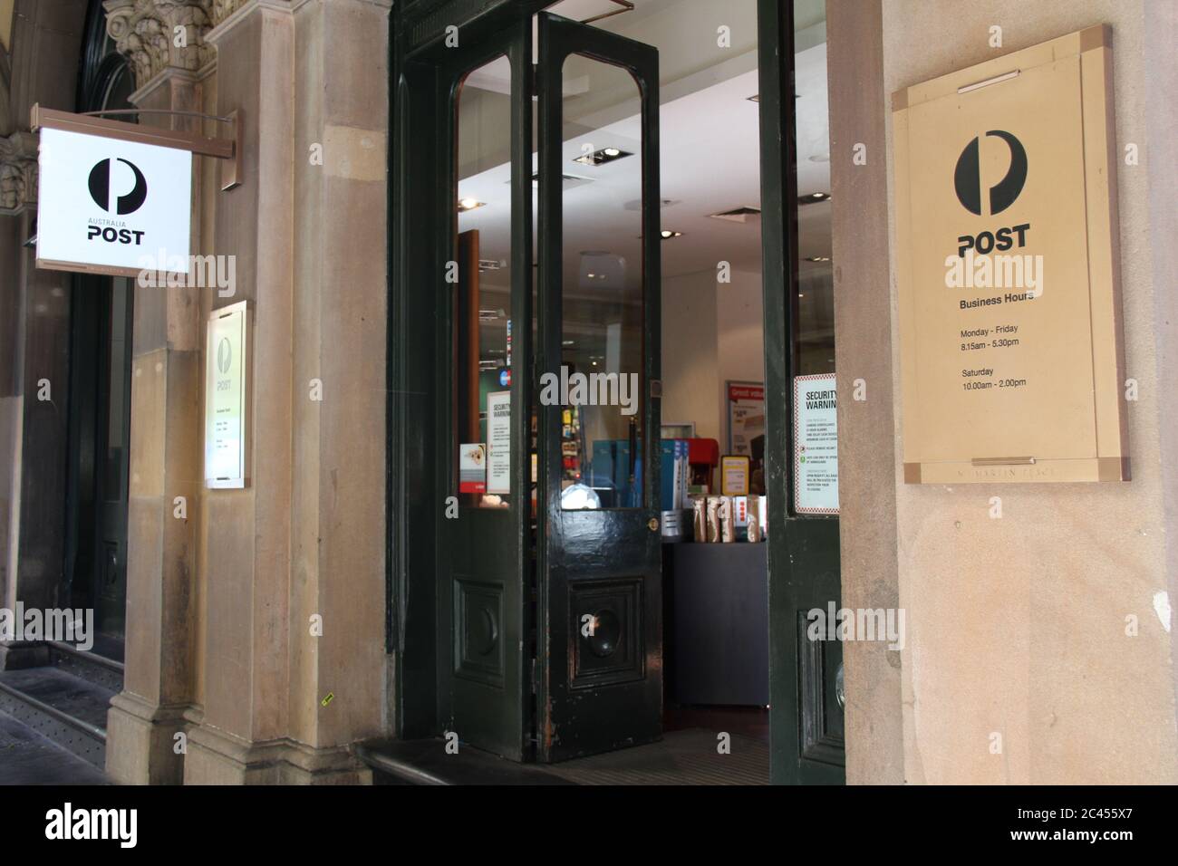 The entrance to the Australia Post post office at 1 Martin Place ...