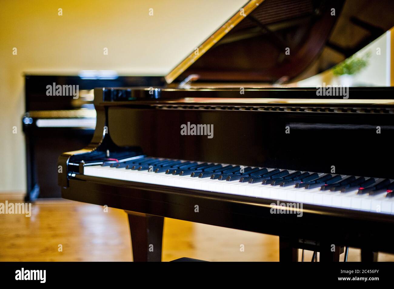 Grand piano, close-up Stock Photo - Alamy
