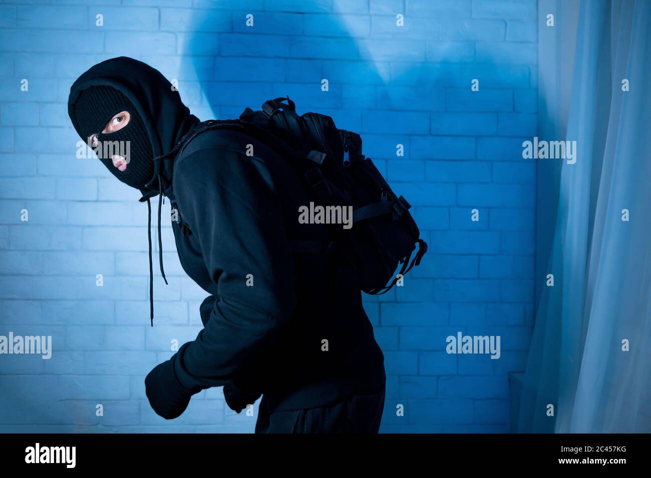 Sneaky thief hi-res stock photography and images - Alamy