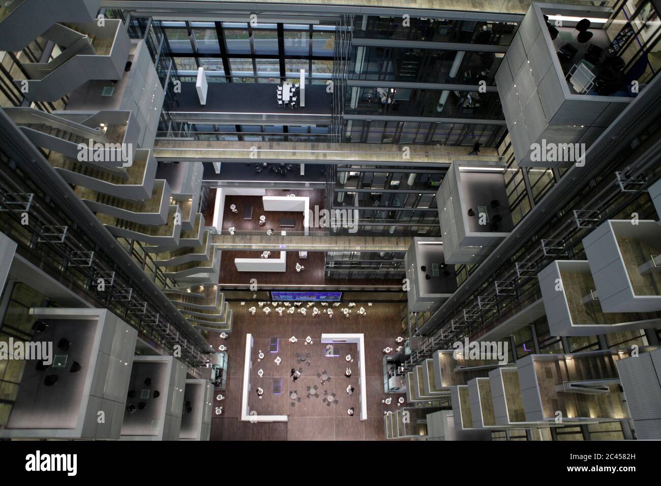 Modern multi-storey office building Stock Photo - Alamy Modern multi-storey office building Stock Photo - Alamy
