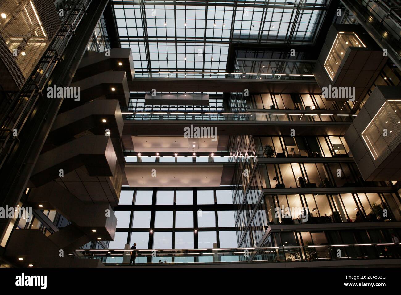 Modern multi-storey office building Stock Photo - Alamy Modern multi-storey office building Stock Photo - Alamy