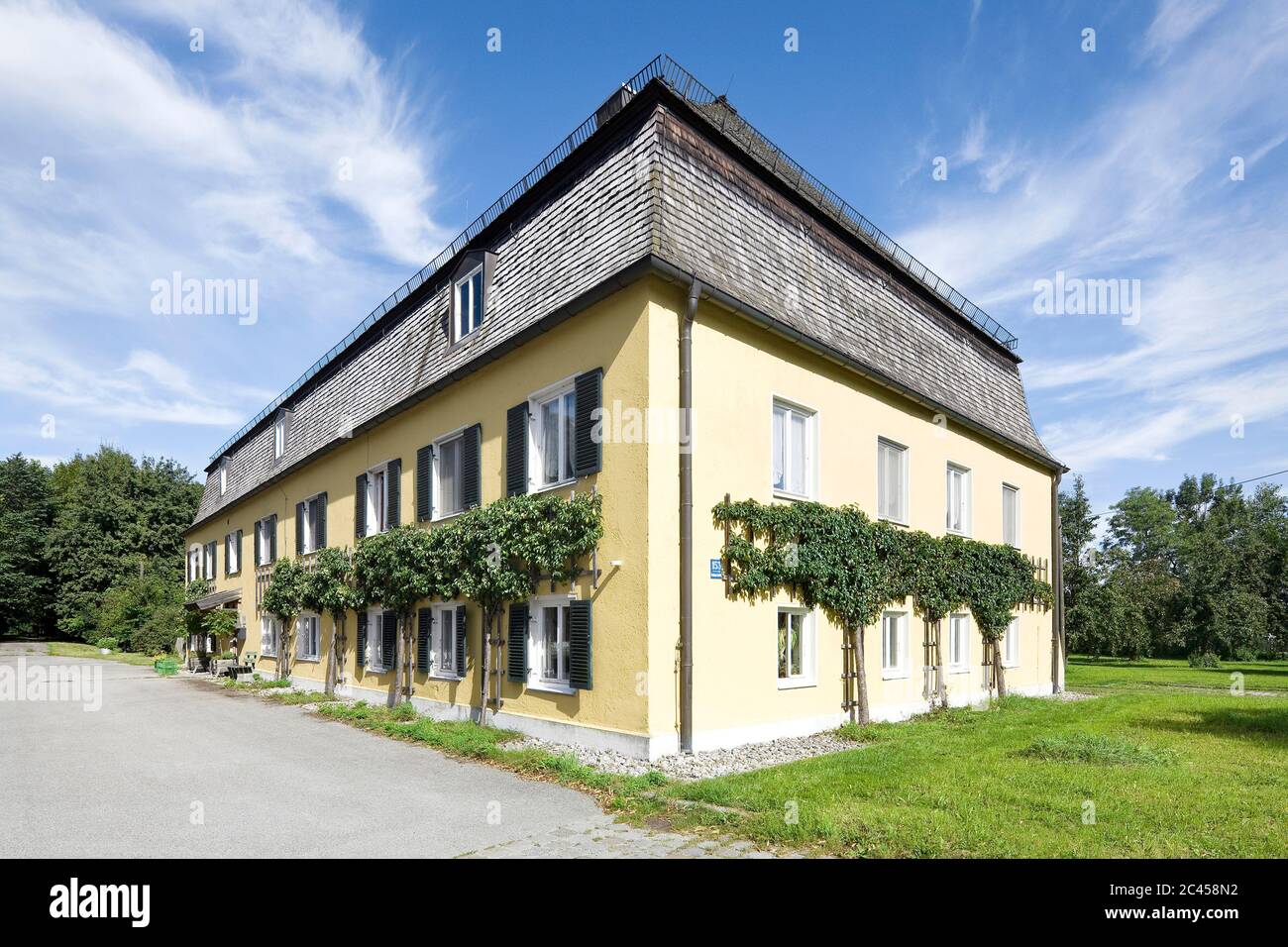 Manor house in Munich, Bavaria, Germany Stock Photo - Alamy